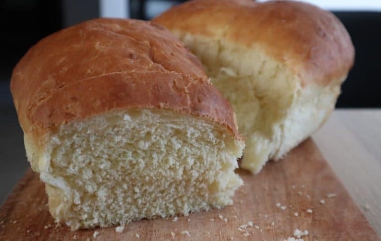 Why Is My Bread Dry & Crumbly? 10 Causes & Prevention Tips - Food To ...